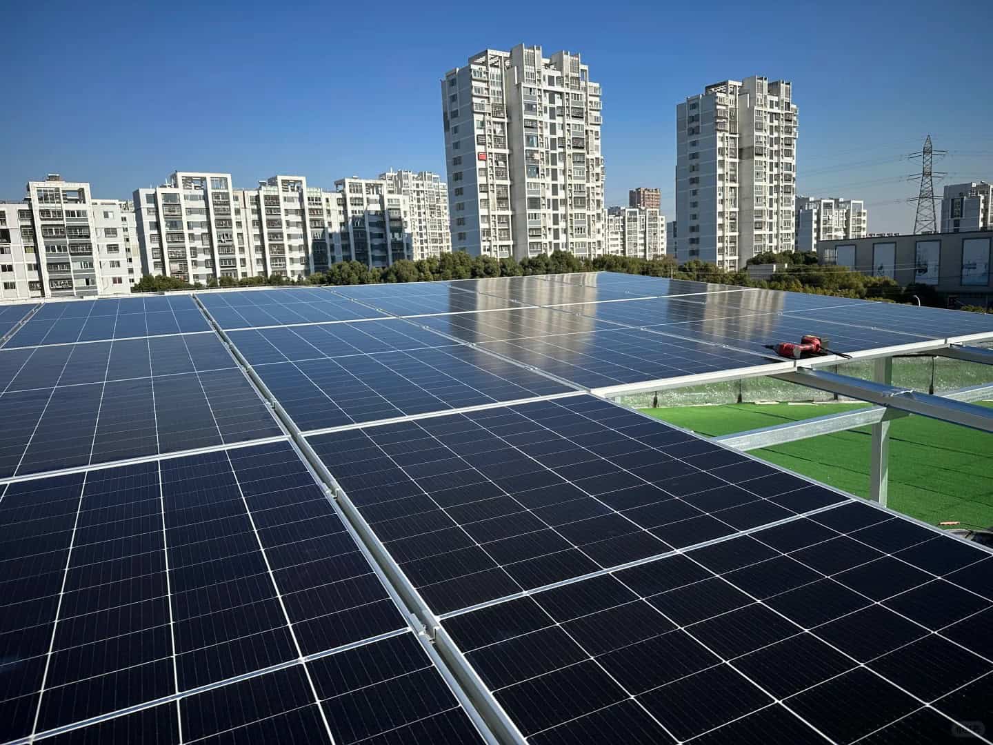 What’s the Best Solar Panel Structure Material for Your Project?